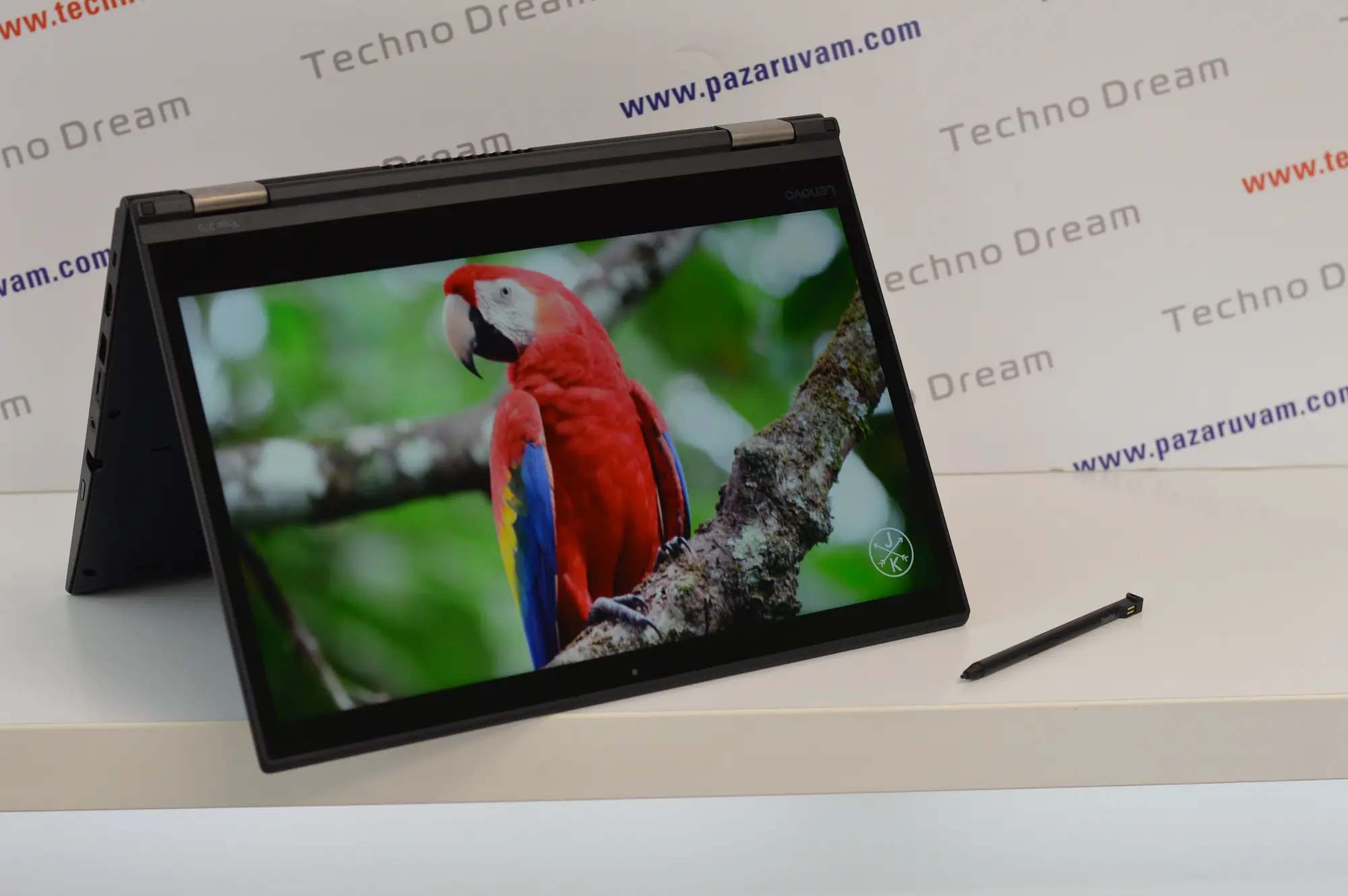Lenovo ThinkPad Yoga 370