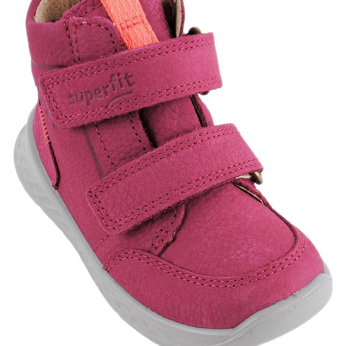 Обувки с мембраната Gore-tex от Superfit