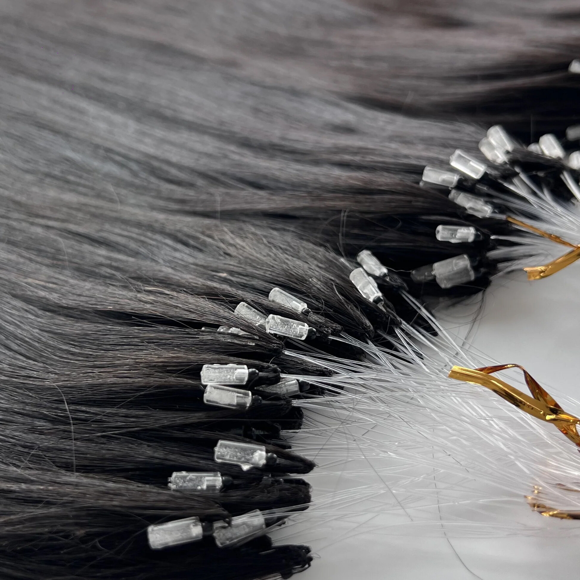Най-новият метод Feather Hair Extensions от Магама