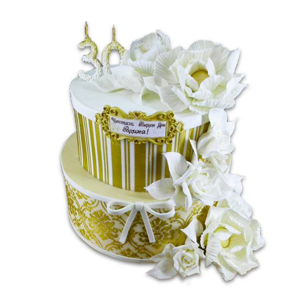 Торта за рожден ден с бели рози