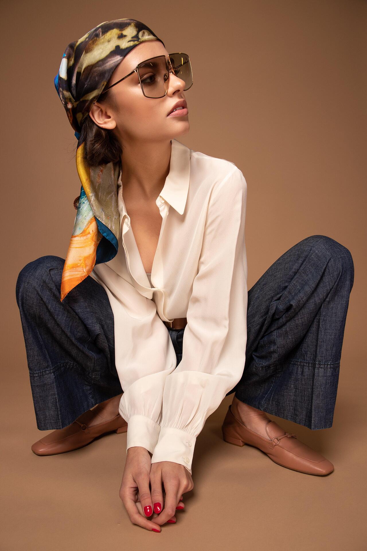 Копринен шал "По Де Кирико" 90 | Ina Assa