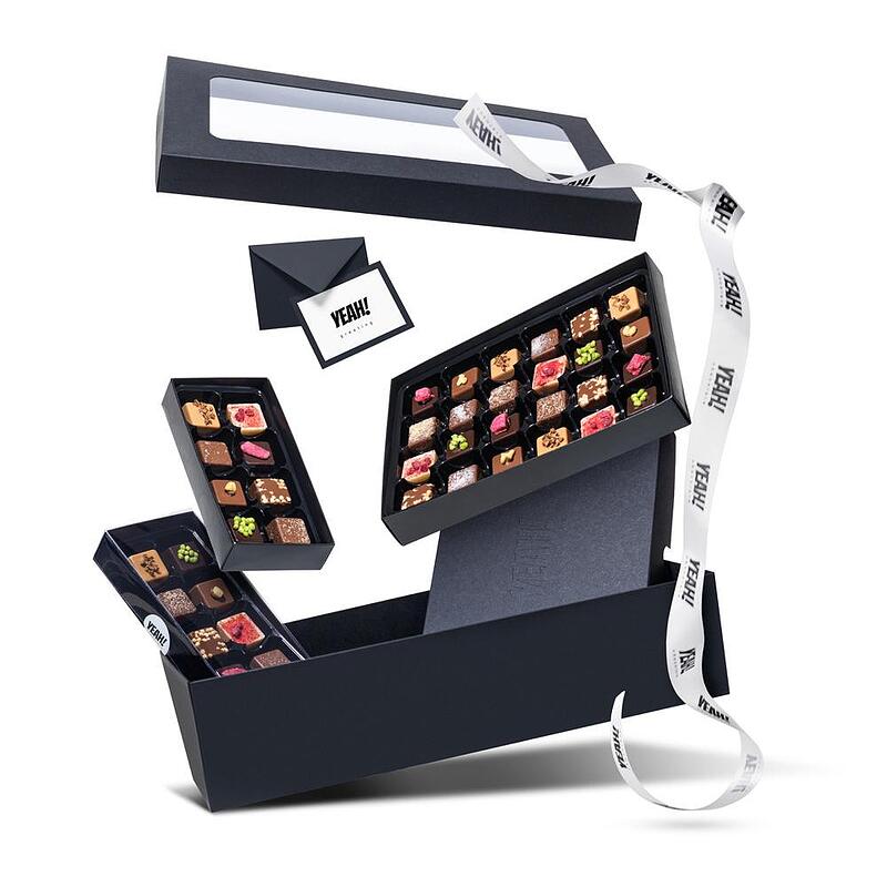 Подаръчен комплект с 60 бонбони с пълнеж, Yeah chocolate