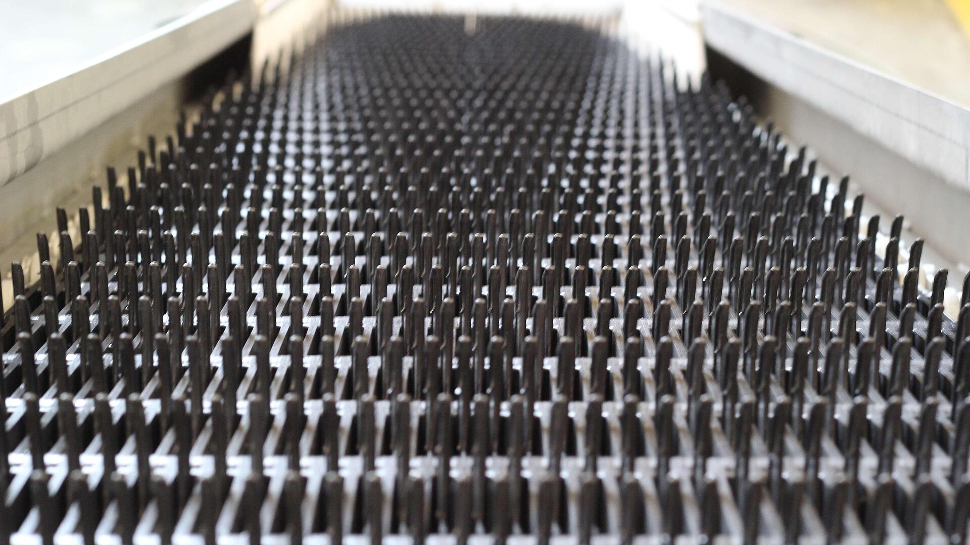 PLASTIC CONVEYOR SCREENS