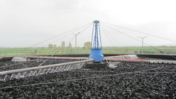 TRICKLING FILTER ROTARY DISTRIBUTORS