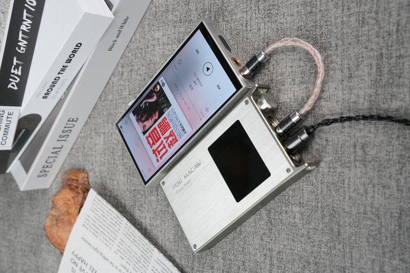 iBasso PB6 Macaw – Flagship Portable Balanced Tube Headphone Amplifier