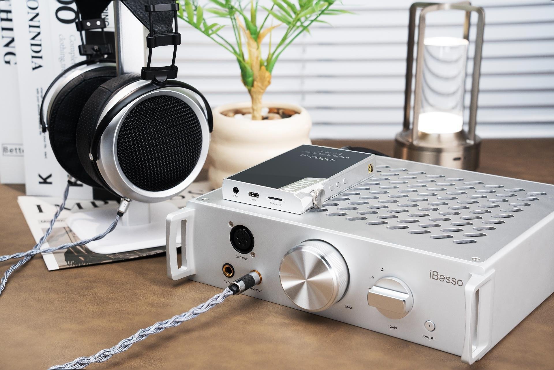iBasso Kunlun GaN Desktop Headphone Amplifier 7400mW