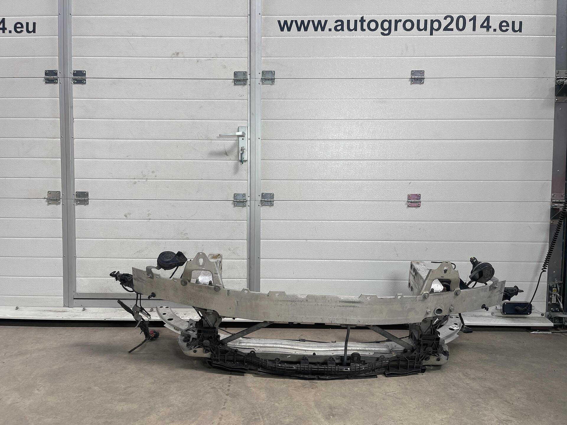 К-т основа предна броня MERCEDES C W205 A2056202034