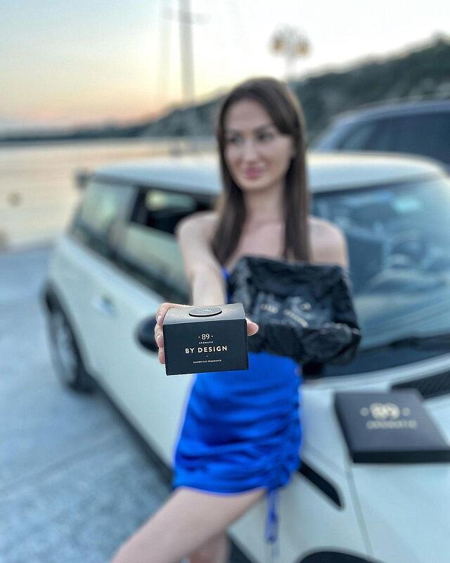 Luxosul odorizant pentru mașină