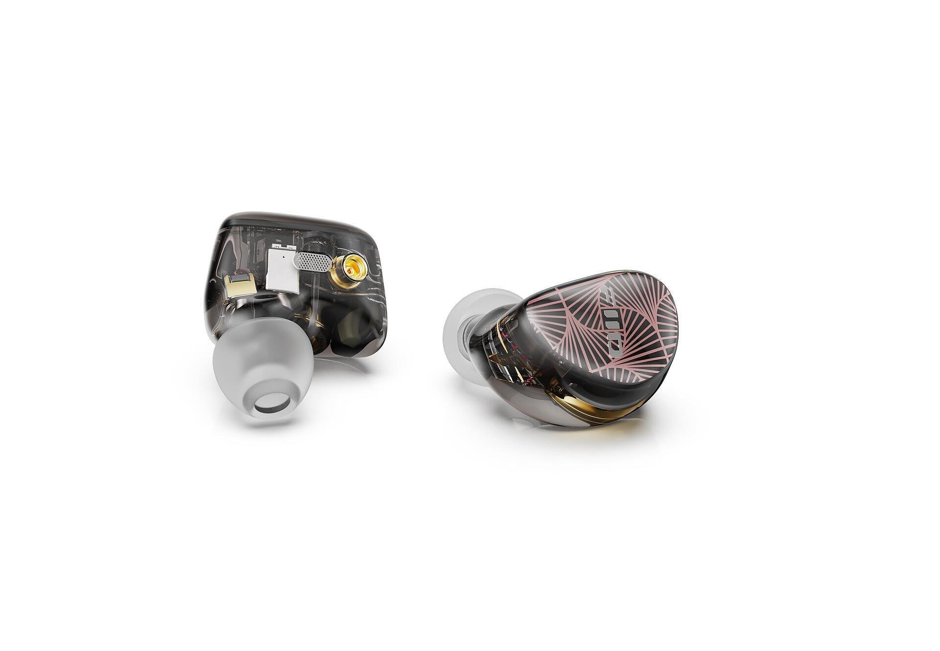 1 Dynamic 1 BA 4 Electrostatic Tribrid IEMs FiiO FX15