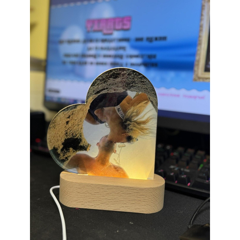 ЛЕД Плакет със снимка (Сърце)