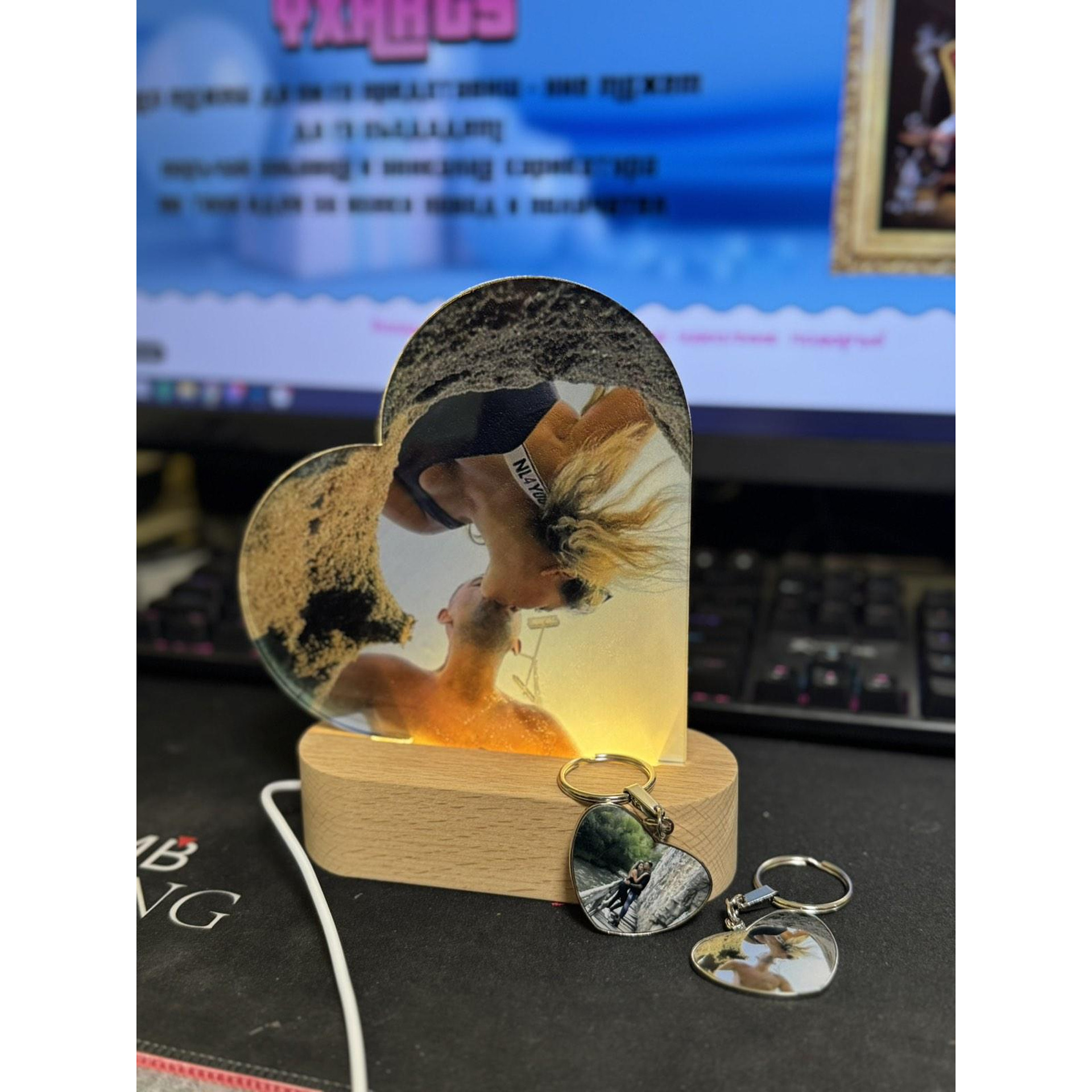 ЛЕД Плакет със снимка (Сърце)