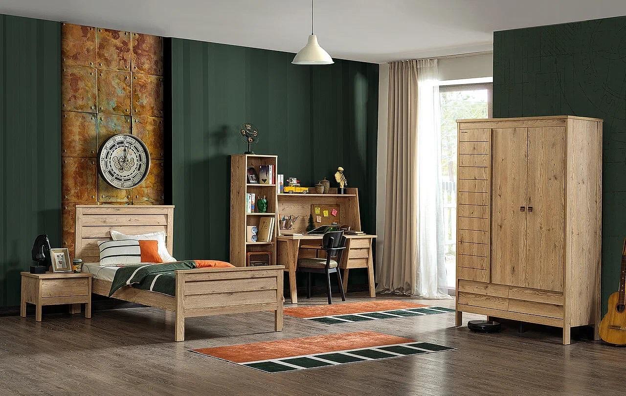 Трикрилен гардероб Petra